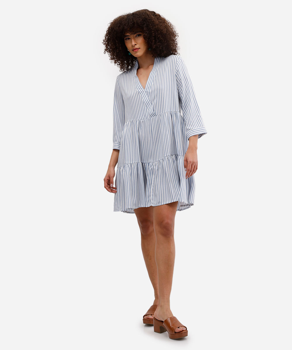 vestido curto feminino de viscose com recortes listrado azul