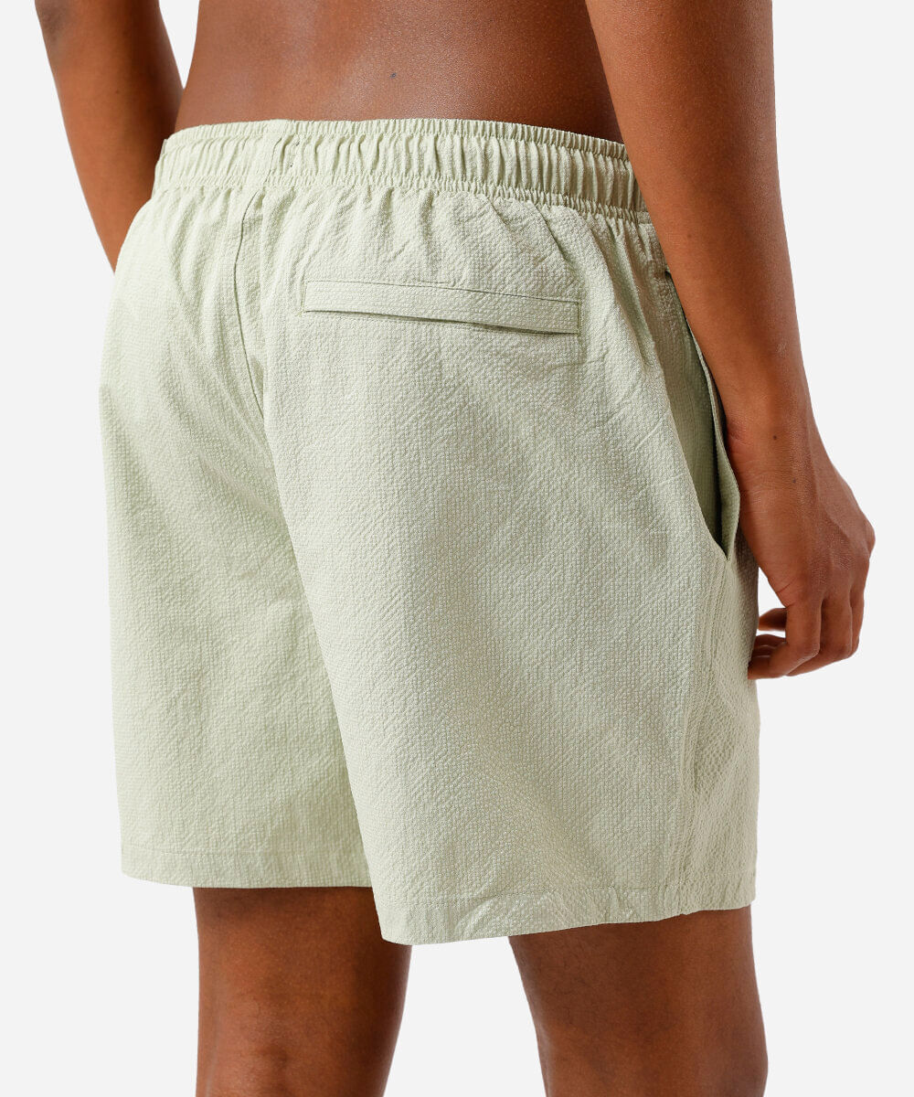 short reto masculino texturizado verde