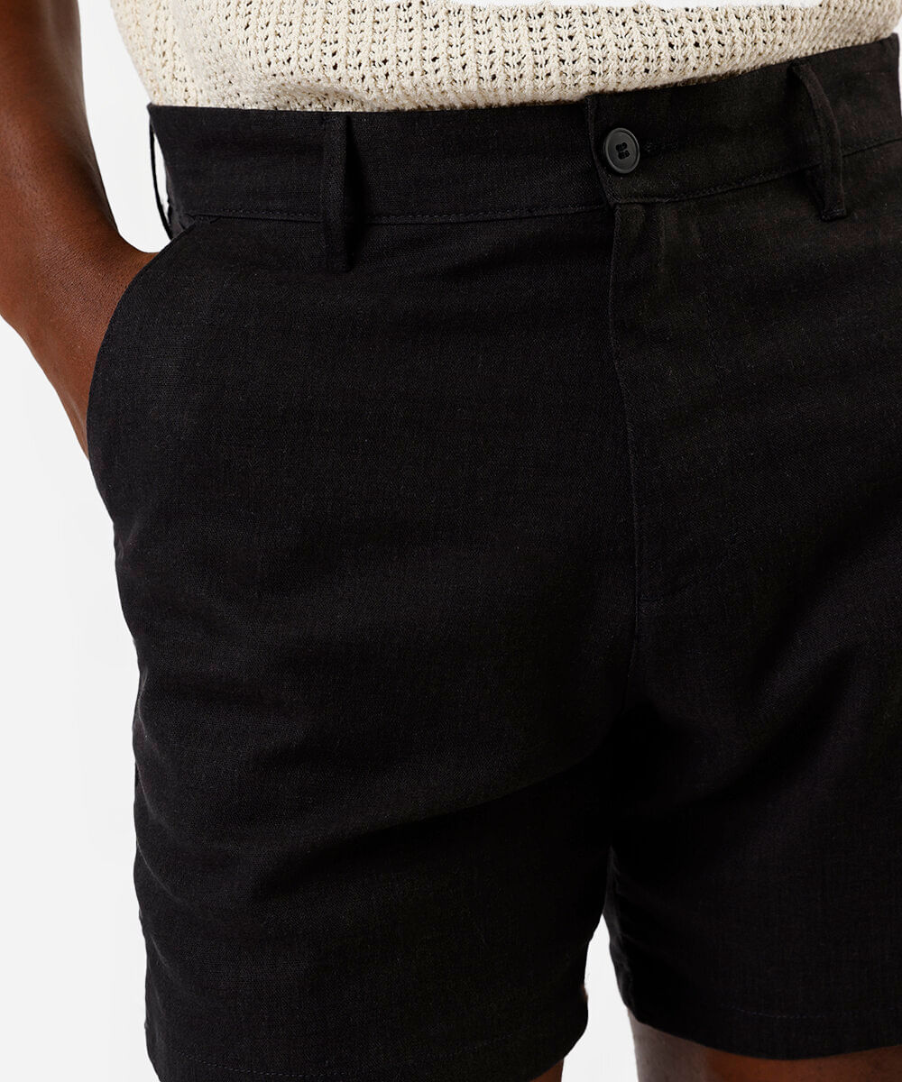 short masculino chino com linho preto